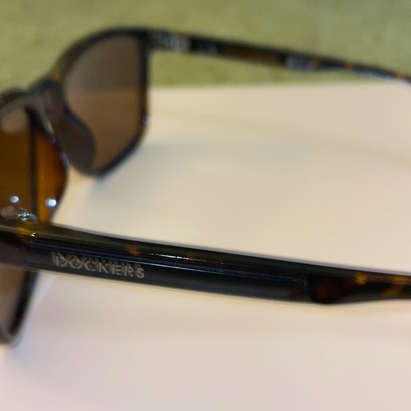 Dockers | Accessories | Mens Dockers Brown Tortoise Shell Polarized ...
